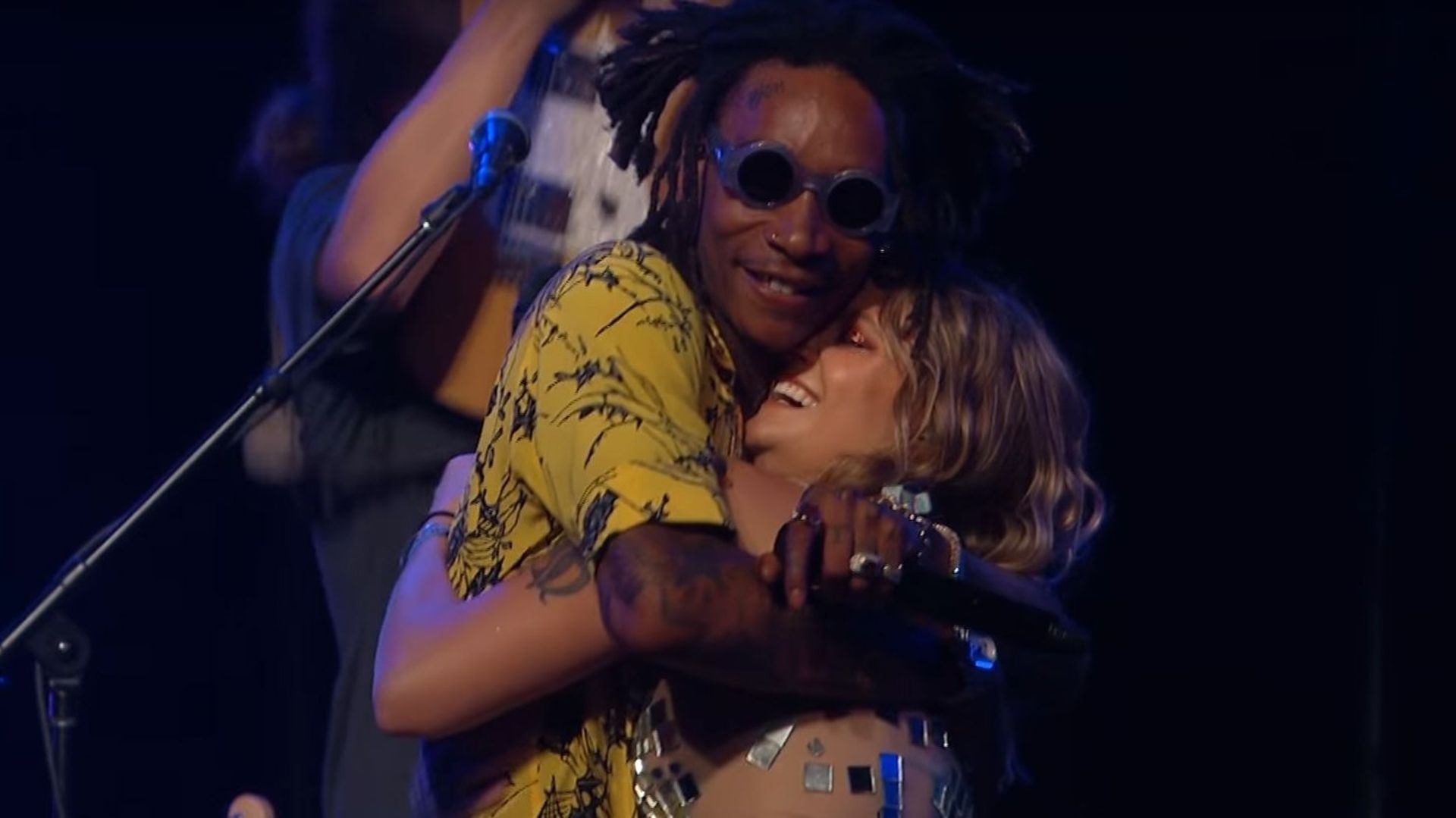 Tove Lo rejointe sur scène par Wiz Khalifa - RTBF Actus