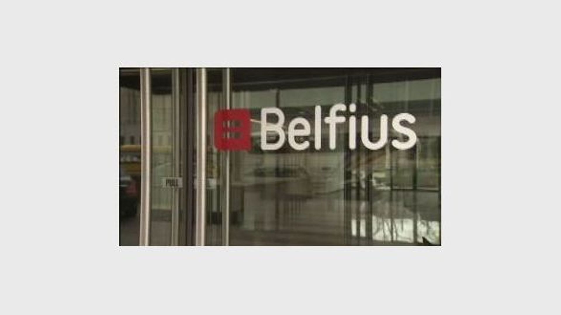 Belfius condamnée pour avoir mal informé certains clients - RTBF Actus
