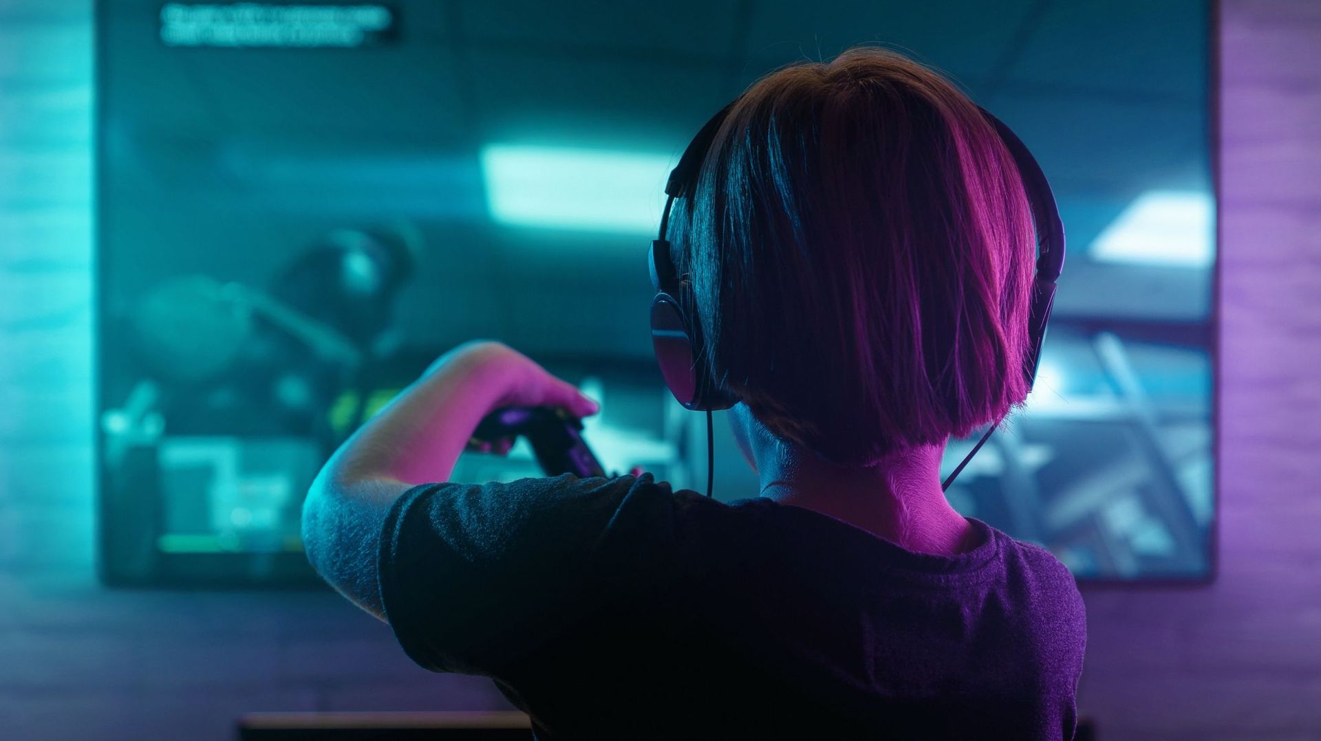 Les jeunes lisent moins, et moins longtemps, comment inverser la tendance ? - RTBF Actus