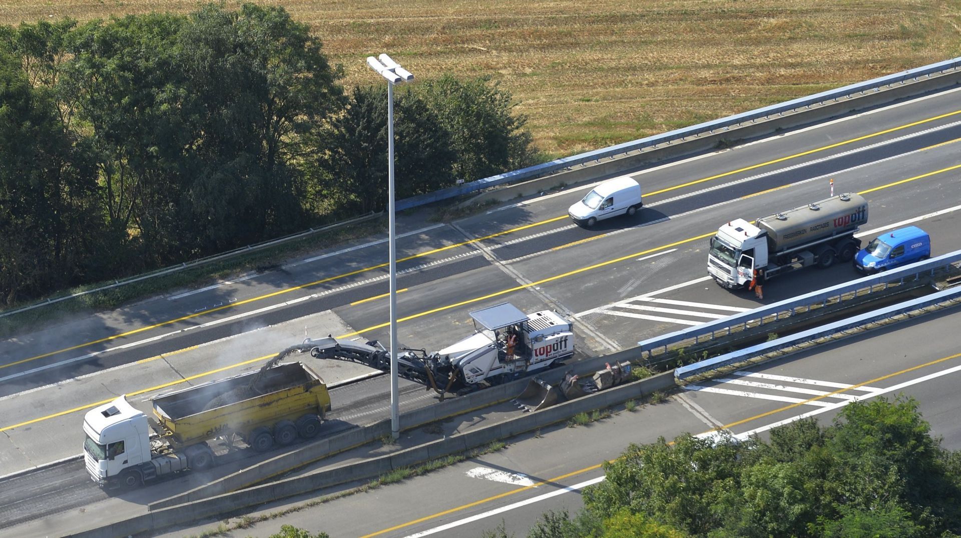 Les travaux terminés, réouverture de l'autoroute E42 à La Louvière ...