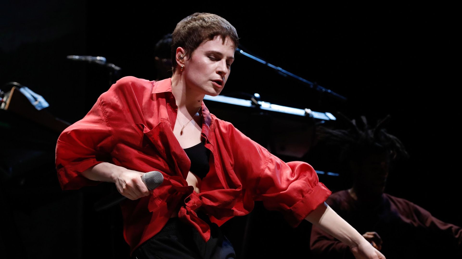 Brillant retour au théâtre pour le chanteur Thomas Mustin/Mustii ...