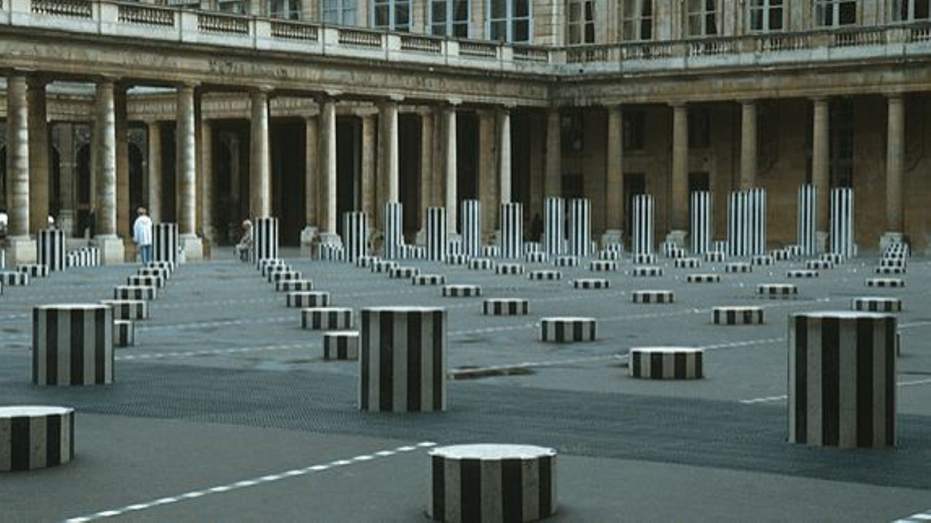 Daniel Buren (Rediffusion) - RTBF Actus