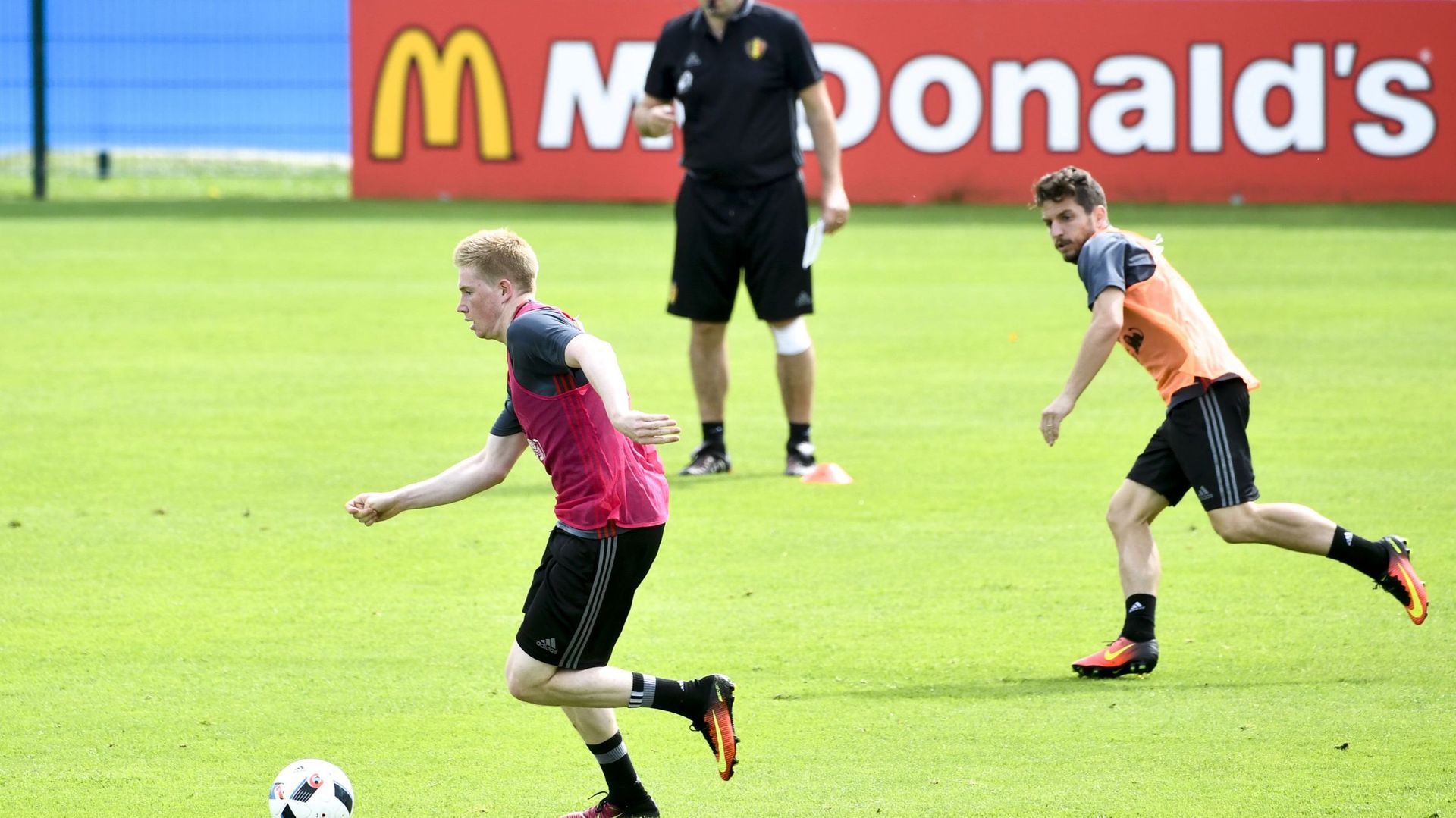 Un entraînement intensif pour les Diables Rouges, Marc Wilmots ...