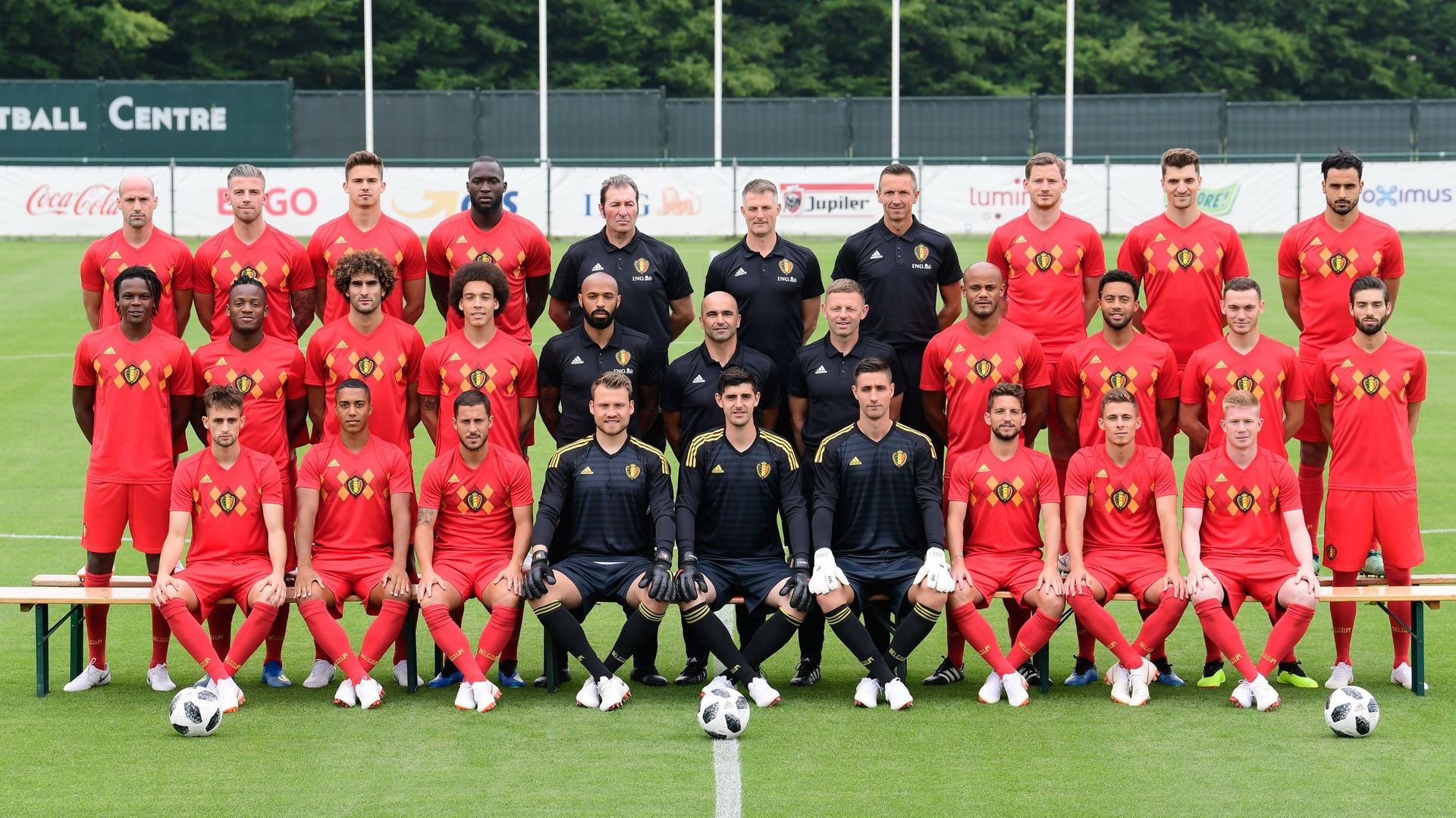 Avant d'affronter l'Egypte, les Diables ont pris la pose à 24 mais se ...