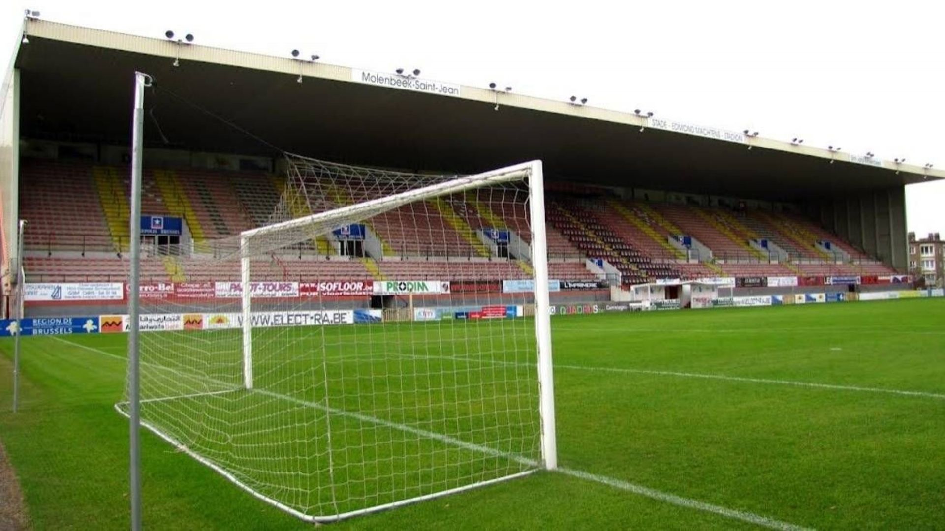Stade Machtens: accord en vue entre White Star et RWDM - RTBF Actus