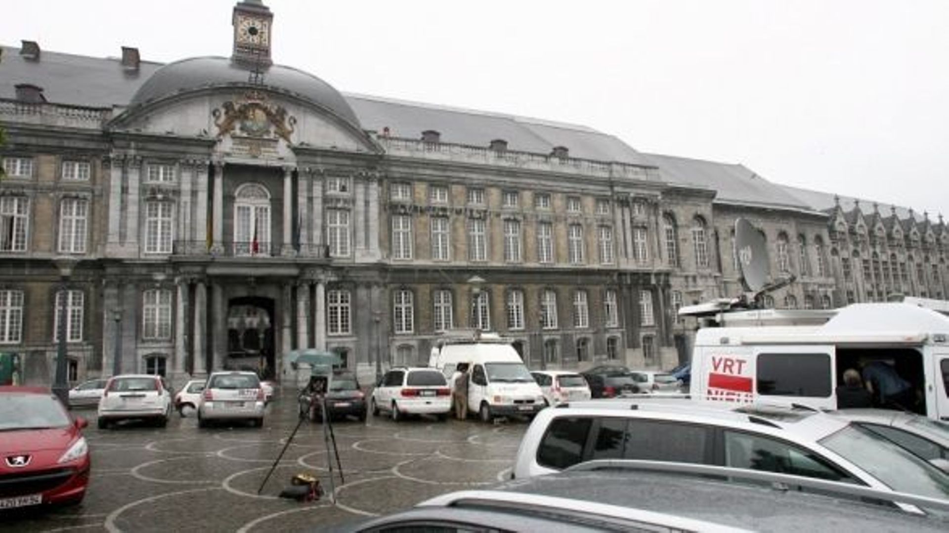 Défense d'afficher à Liège : sévère mais juste - RTBF Actus