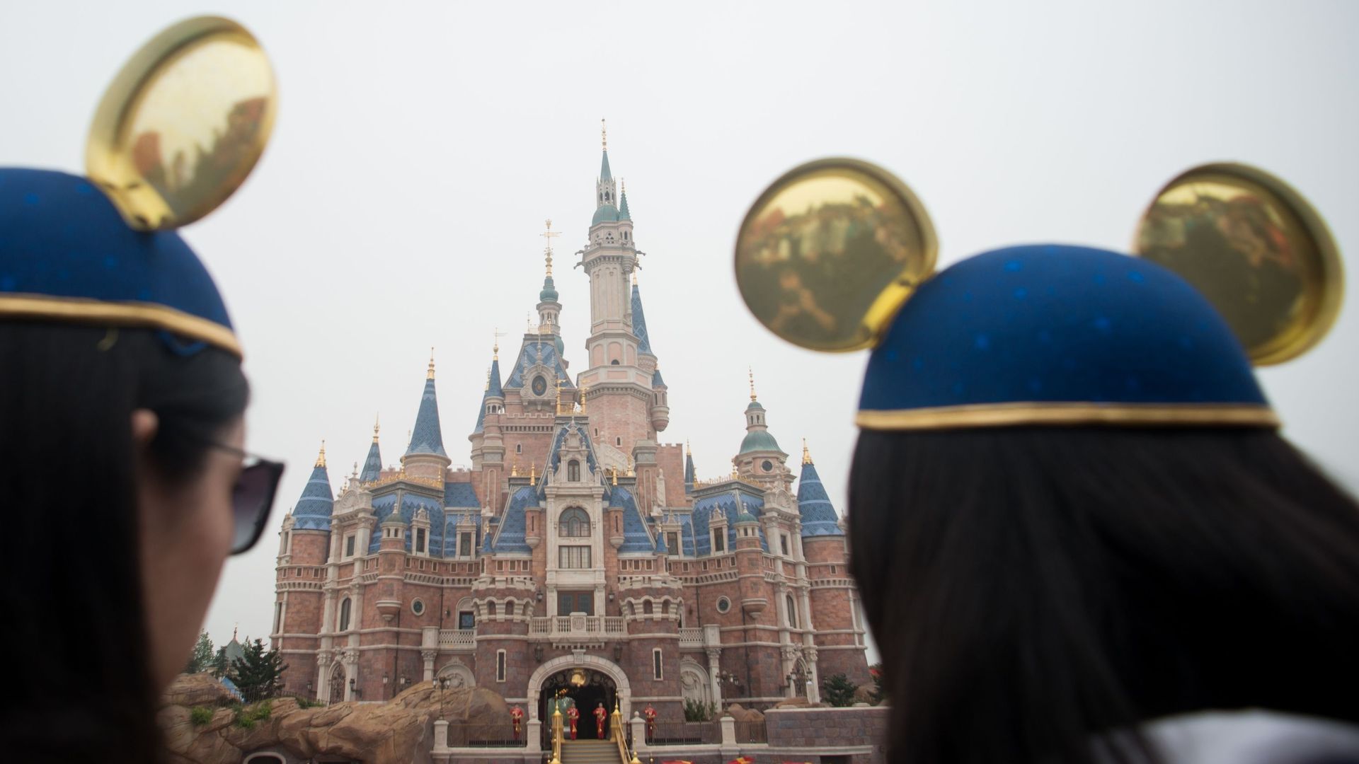 Disney, du siècle de Mickey à celui des chevaliers Jedi - RTBF Actus