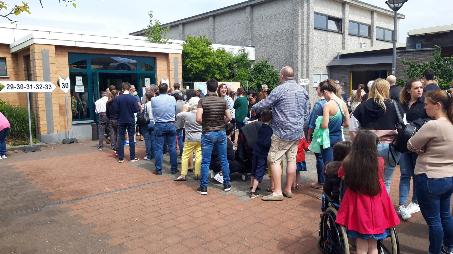 A Kraainem, des électeurs se sont présentés avec des convocations en ...