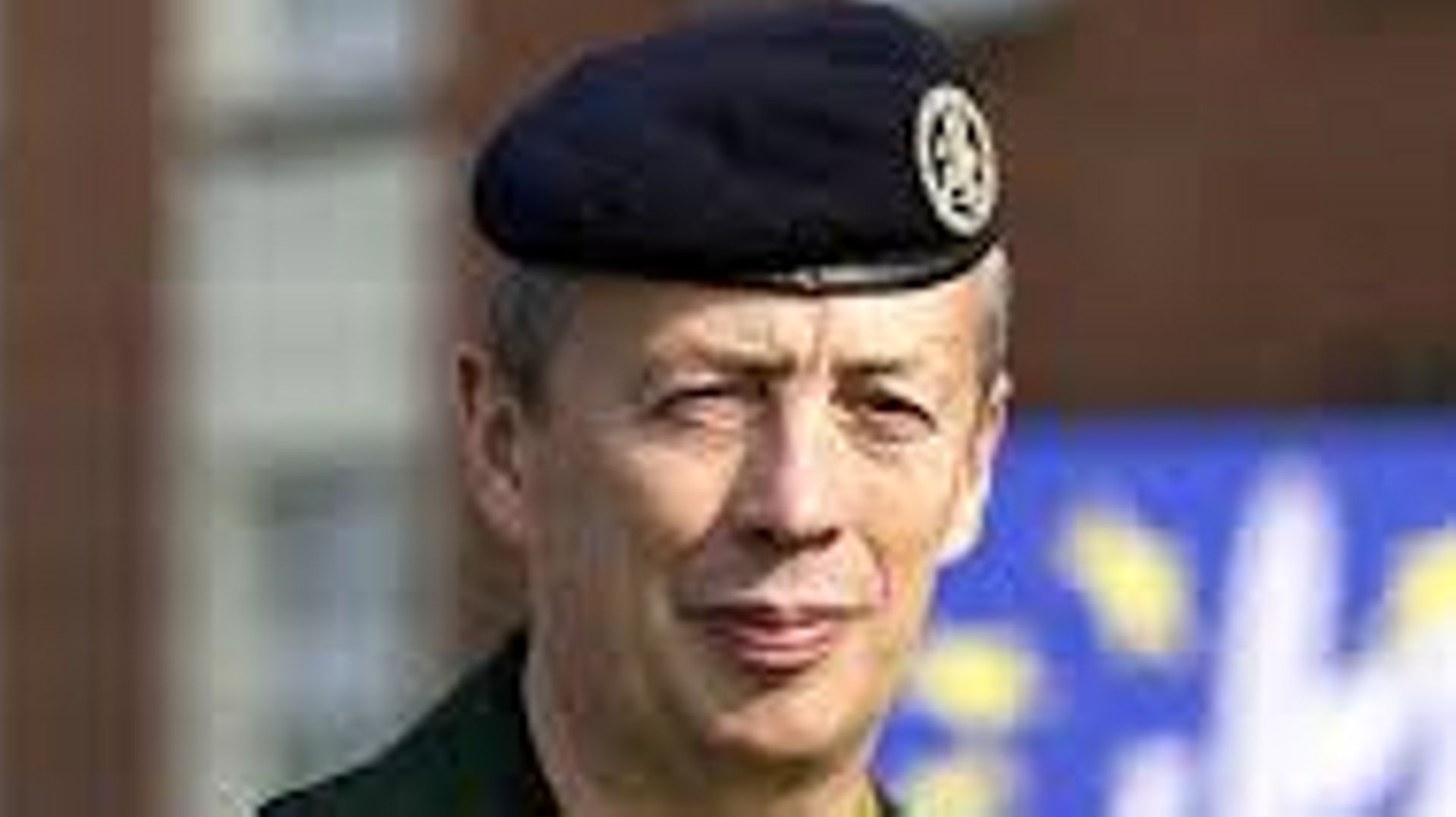 Le général-major Pierre Gérard investi comme nouveau commandant de la ...