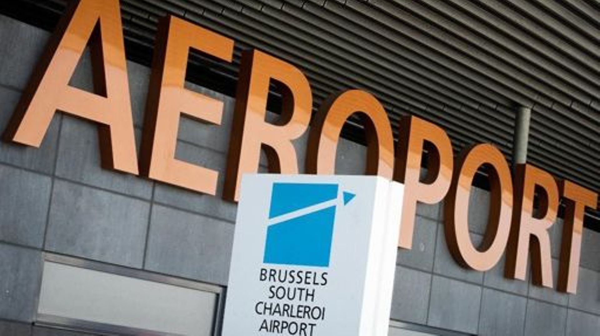 L’aéroport de Charleroi momentanément à l’arrêt à cause d’une ...