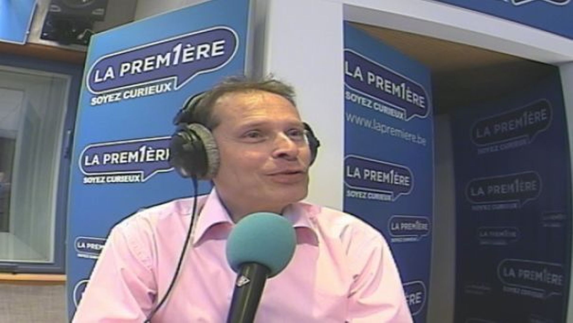 Matière Grise vante les mérites de l'urine / Bande de curieux - rtbf.be