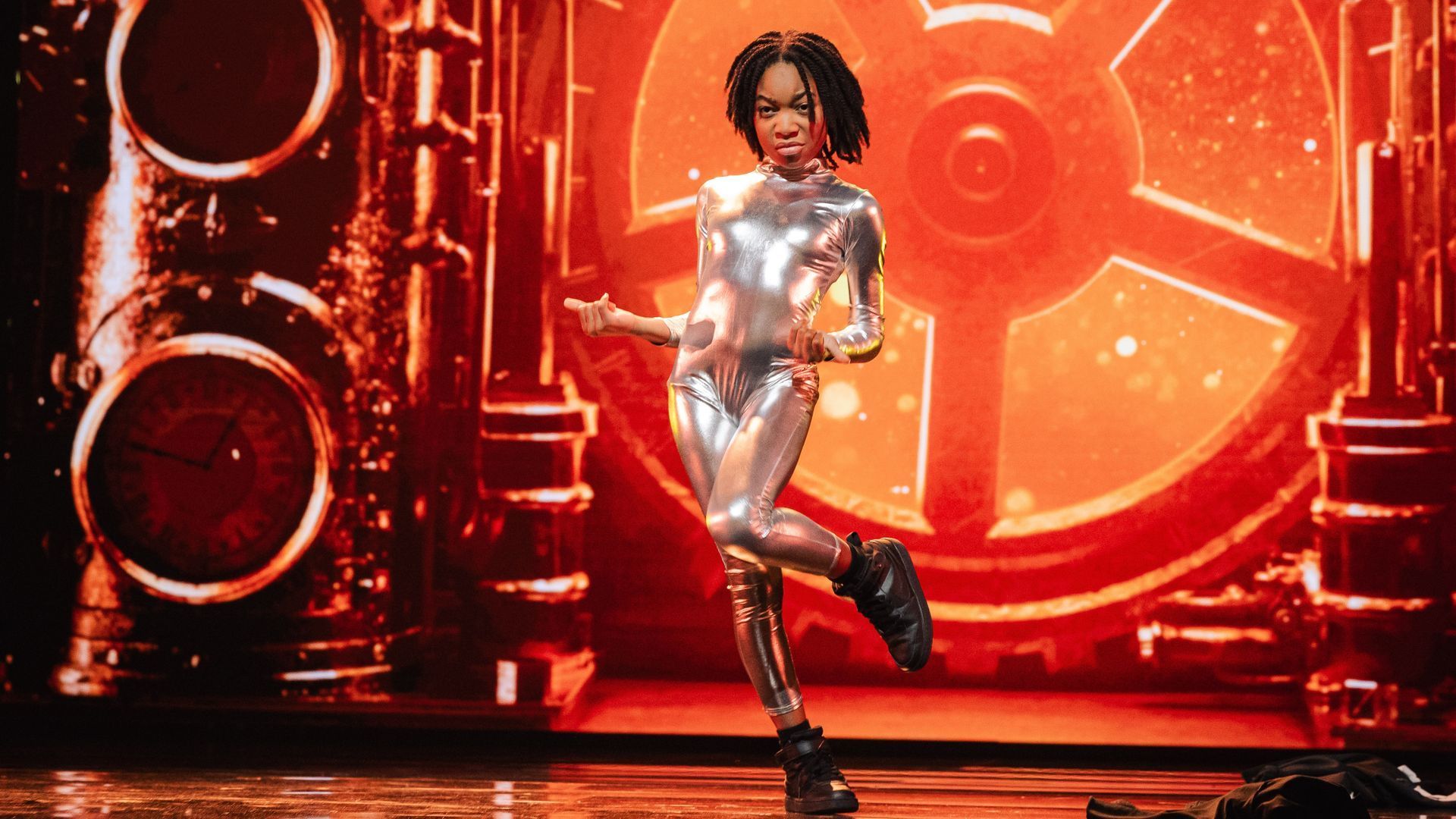 La chorégraphie incroyable et touchante de la MB Dance Company va vous ...