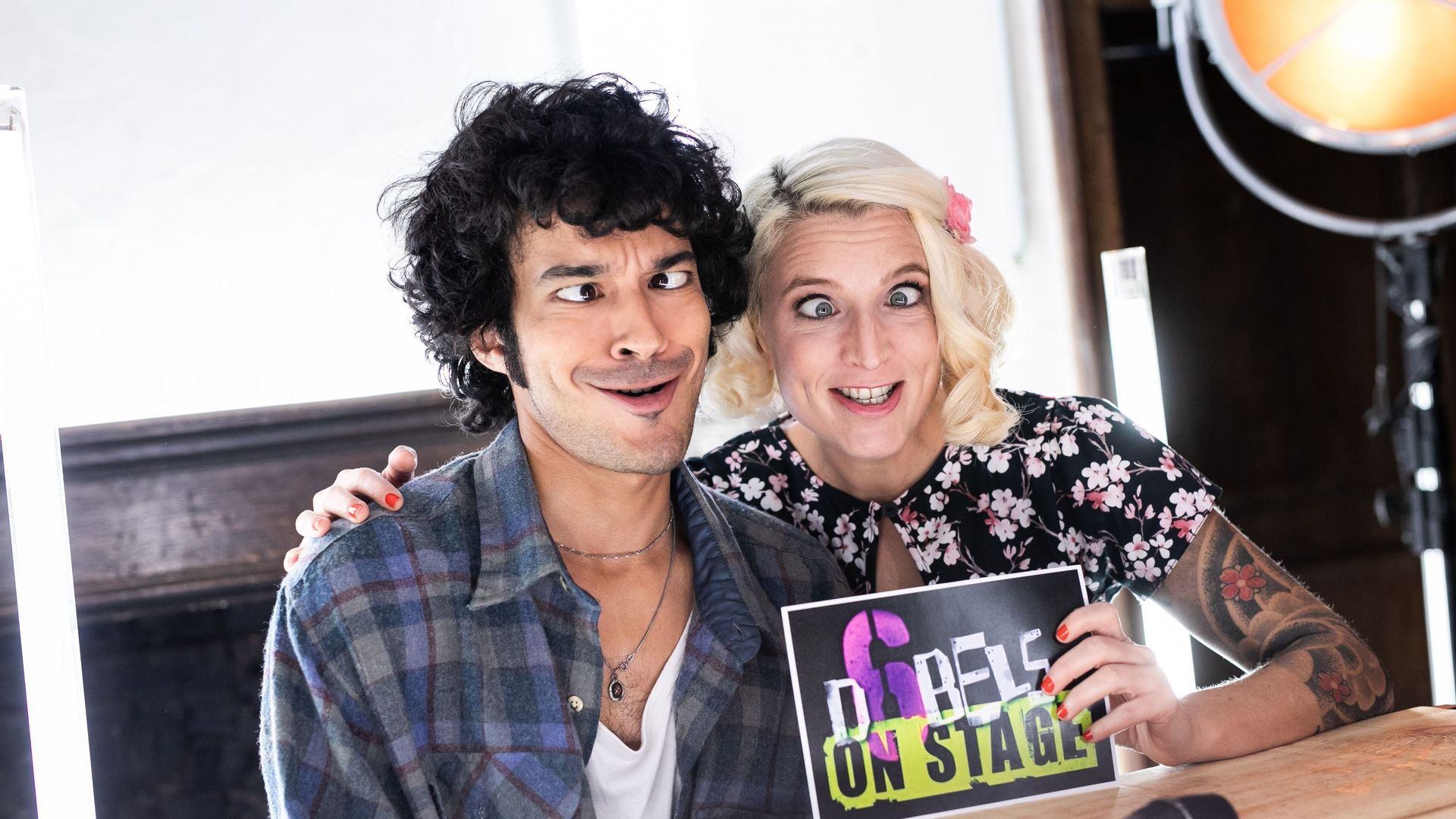 Découvrez Adam Naas dans D6bels On Stage - RTBF Actus