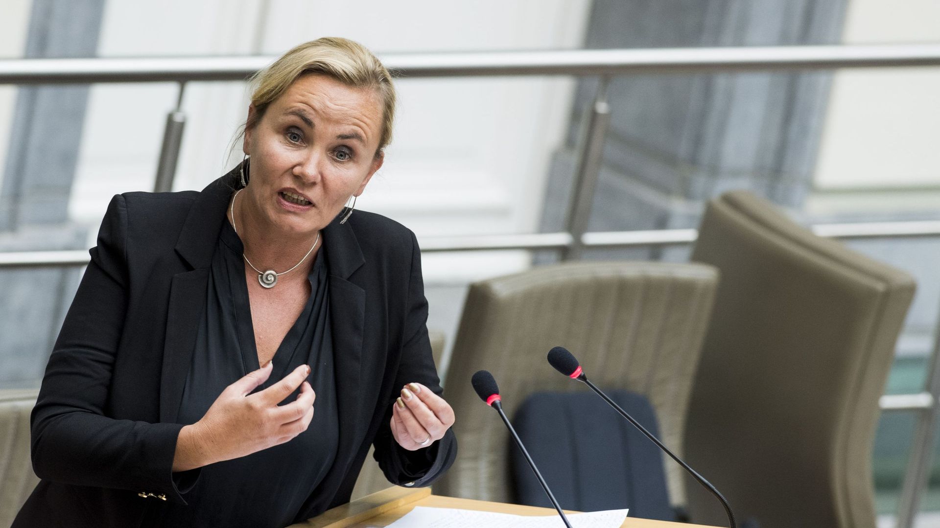 Liesbeth Homans continue l'intégration des CPAS dans les communes ...