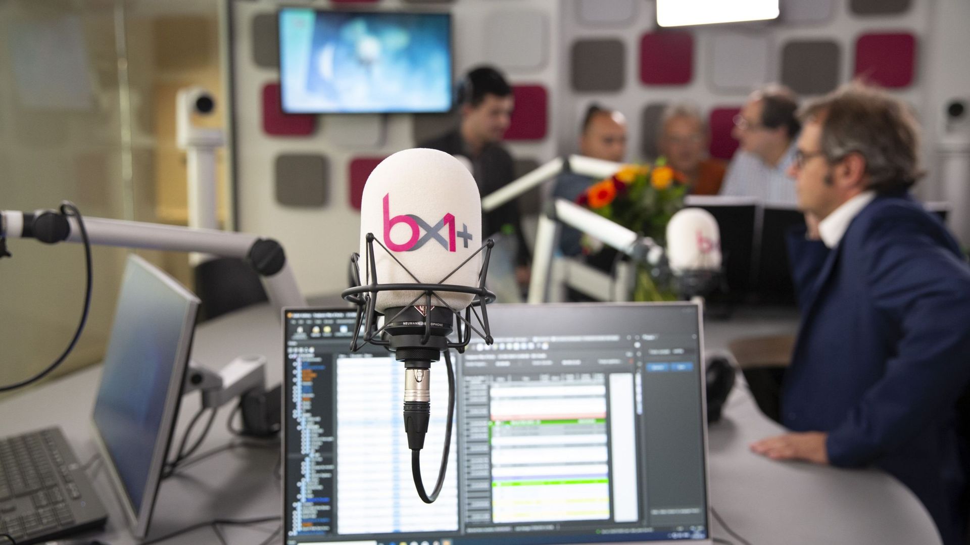 Jacqueline Galant, le pape Léon XIV et Tom Cruise réunis dans Le Grand ...