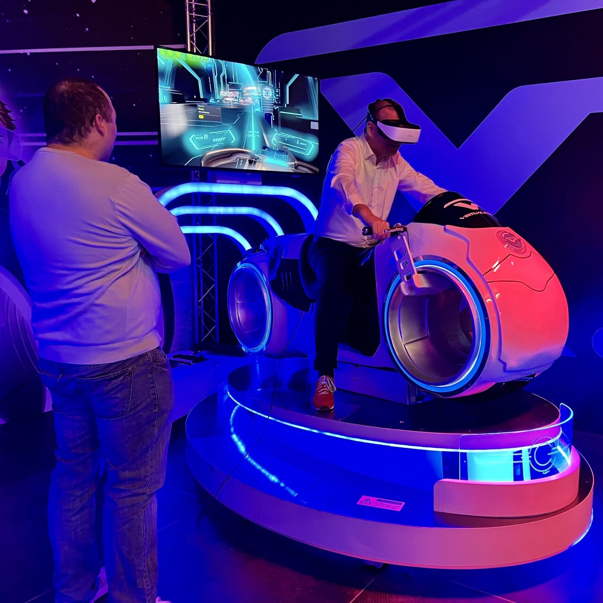 'Virtual Park' à Mouscron… Explorez un monde illimité en réalité virtuelle - RTBF Actus