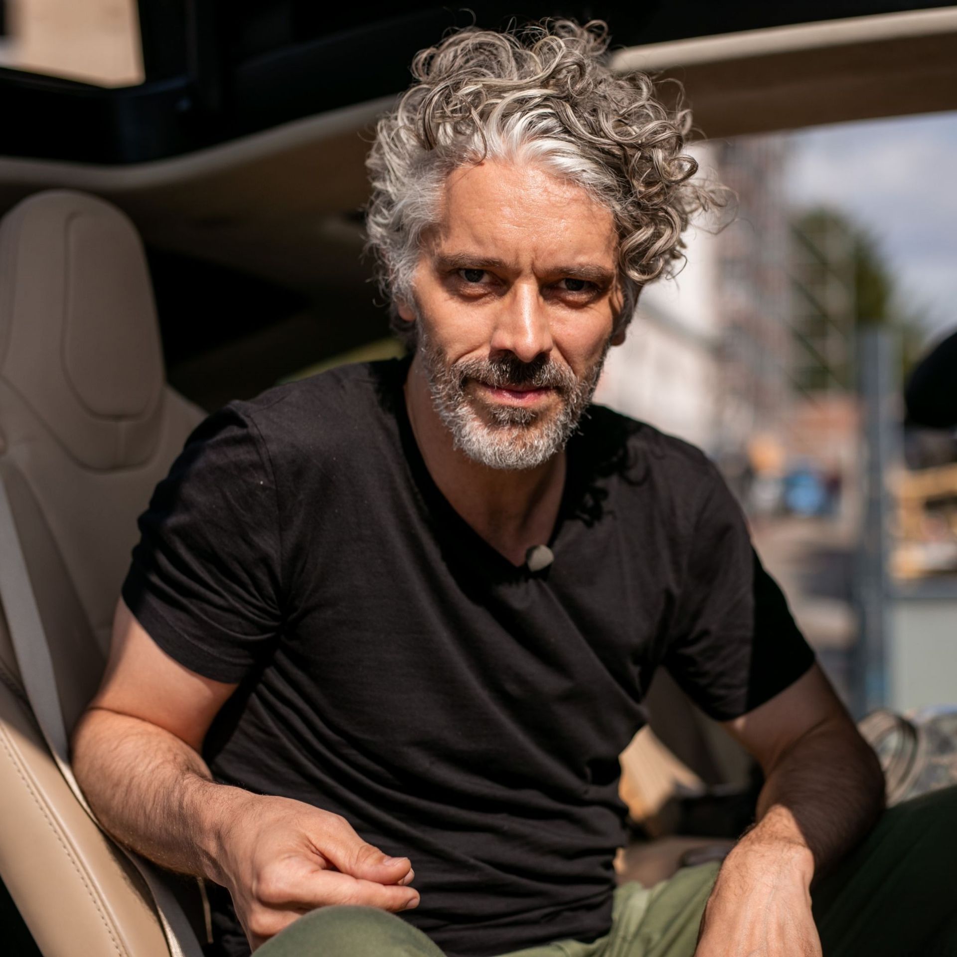 James Thierrée, la relève de son grand-père, Charlie Chaplin - rtbf.be