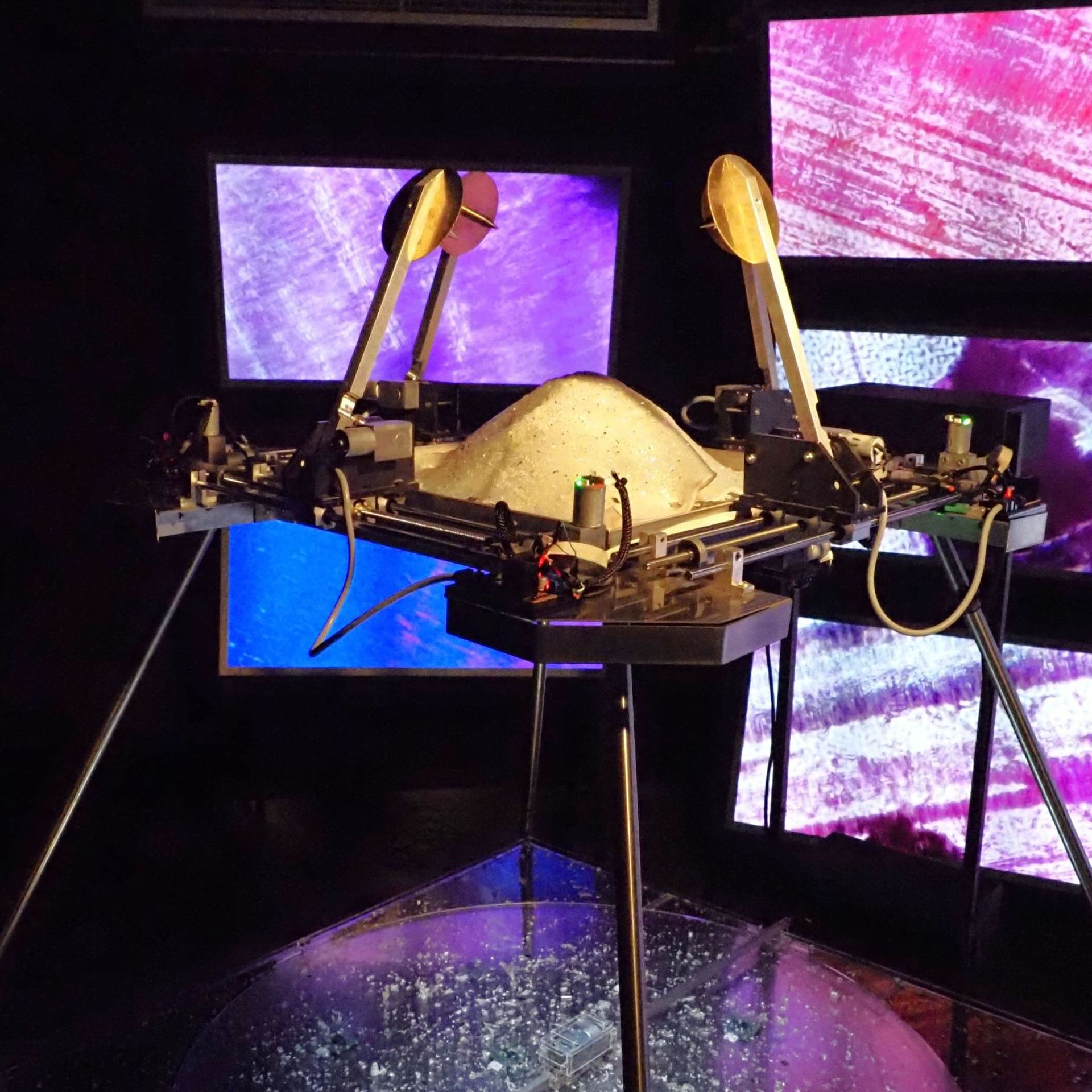 Stellar Scape : la nouvelle conquête spatiale au Pavillon à la citadelle de Namur - RTBF Actus