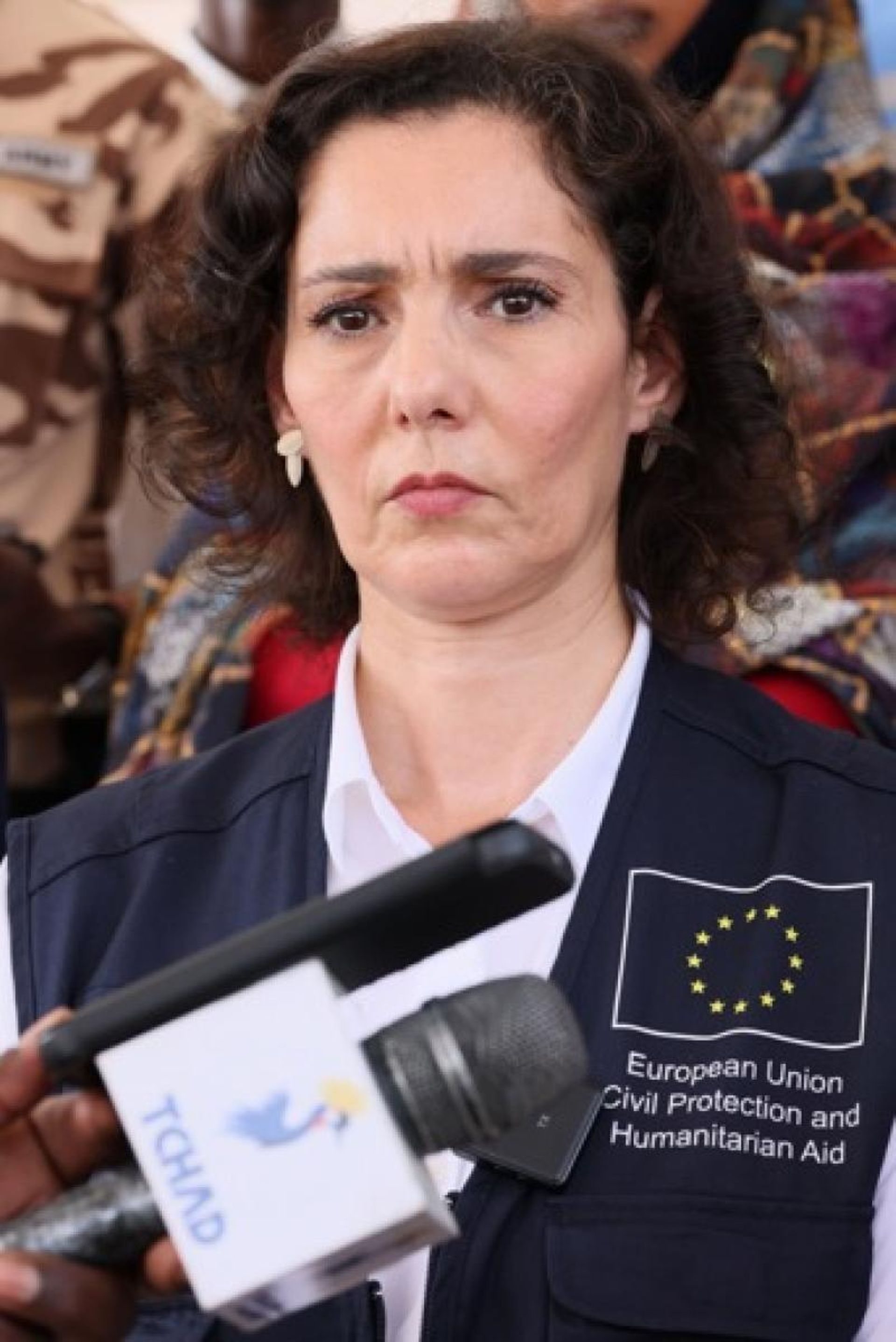 En visite à la frontière du Darfour (Soudan), Hadja Lahbib confirme la ...