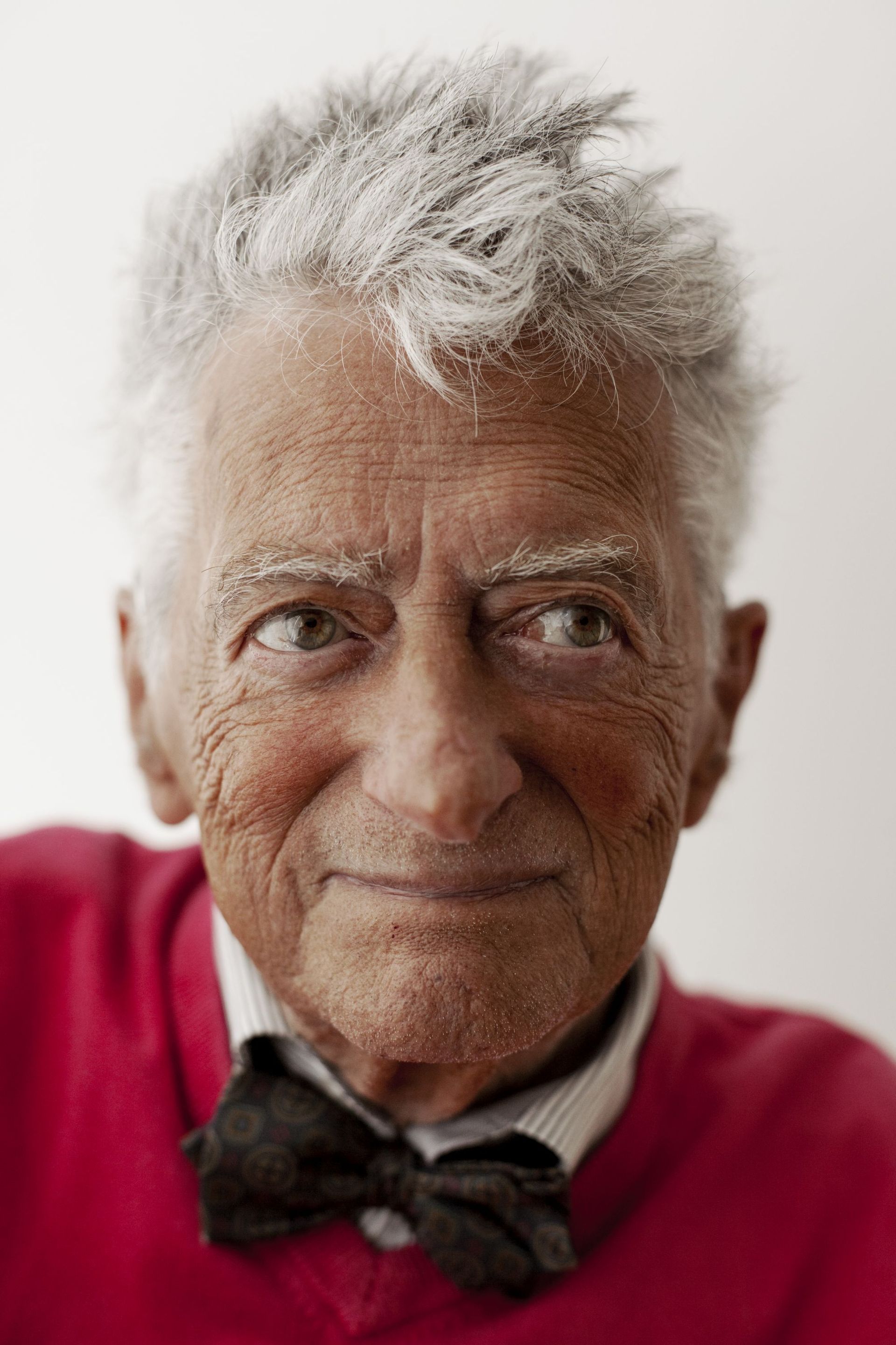 Vidéo: Charlotte Abramow parle de son livre à Bénédicte Deprez - rtbf.be