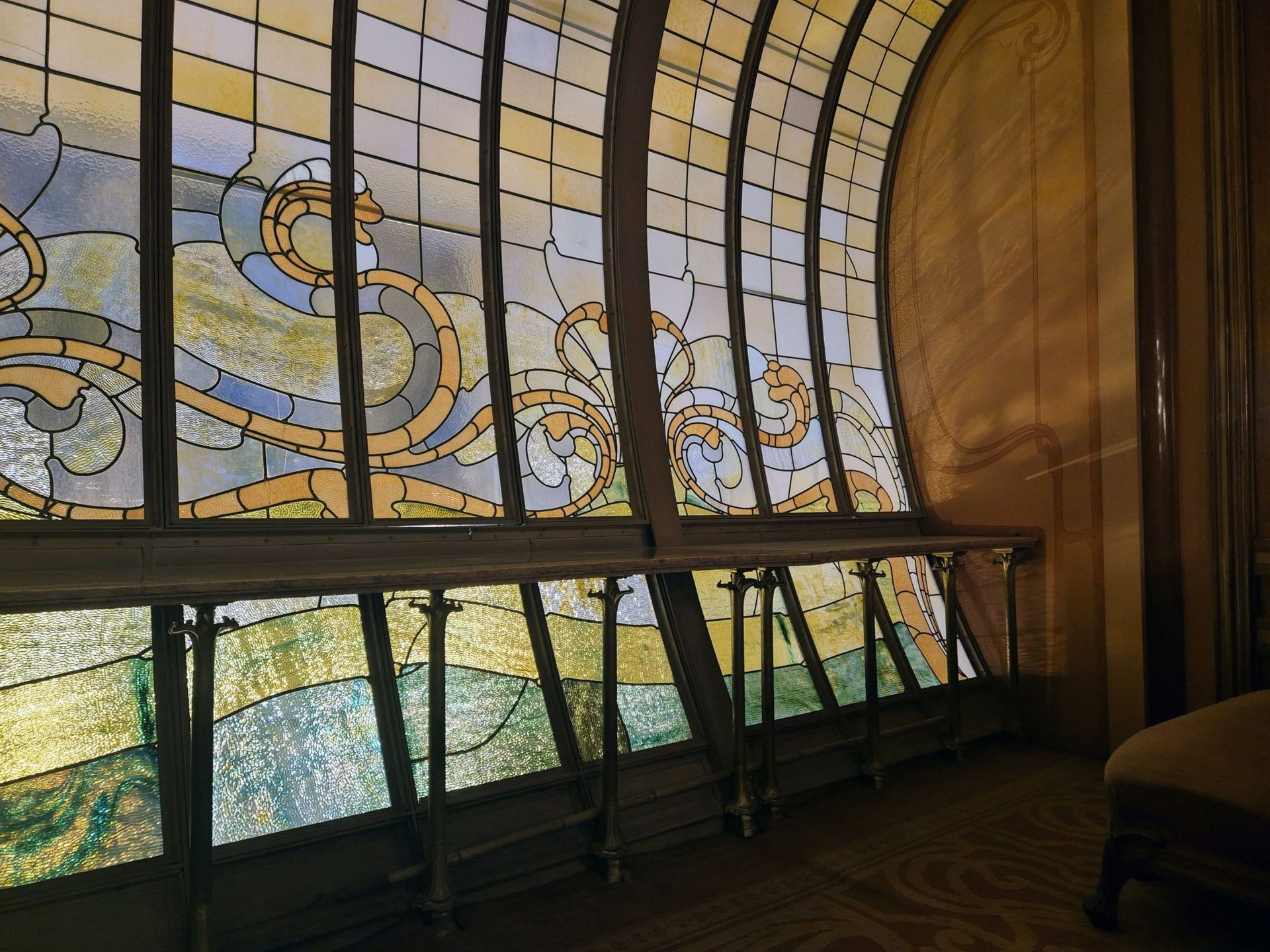 La façade de l’Hôtel Solvay enfin révélée au public après deux ans de ...