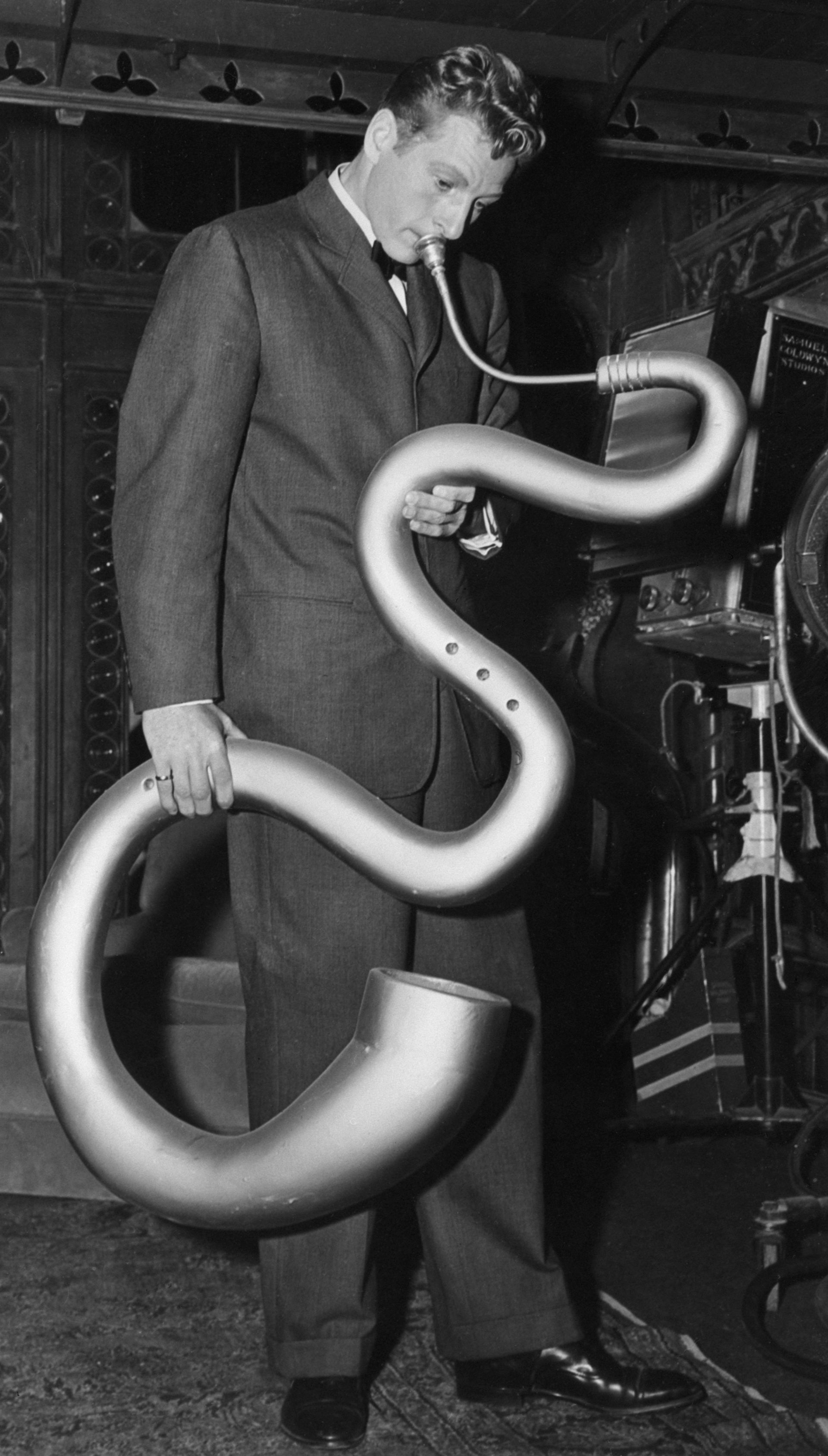 Le serpent, à la découverte de cet instrument ensorcelant - RTBF Actus