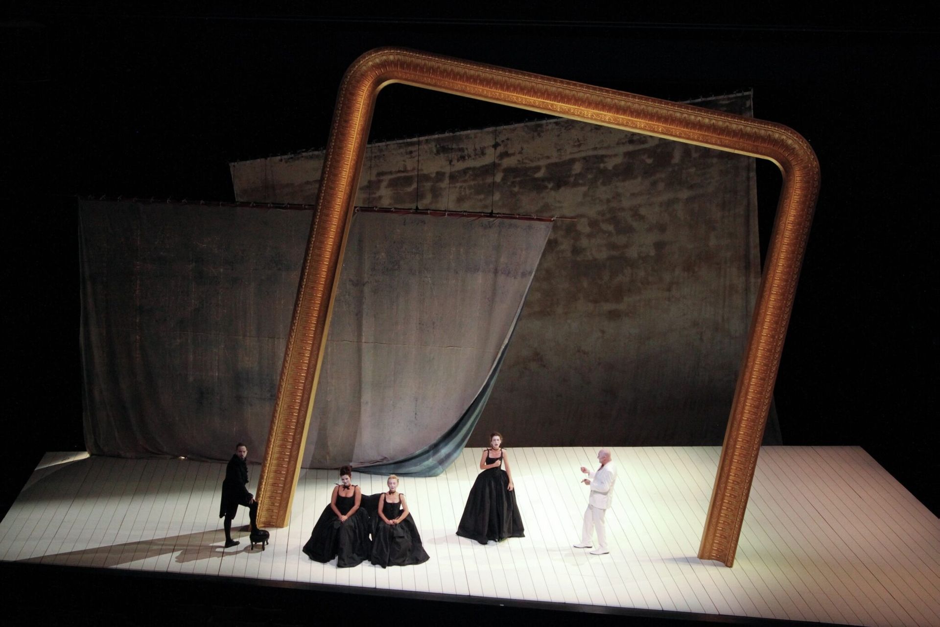 Vos places pour 'L'impresario de Smyrne' le 26/01 au Théâtre Royal du ...
