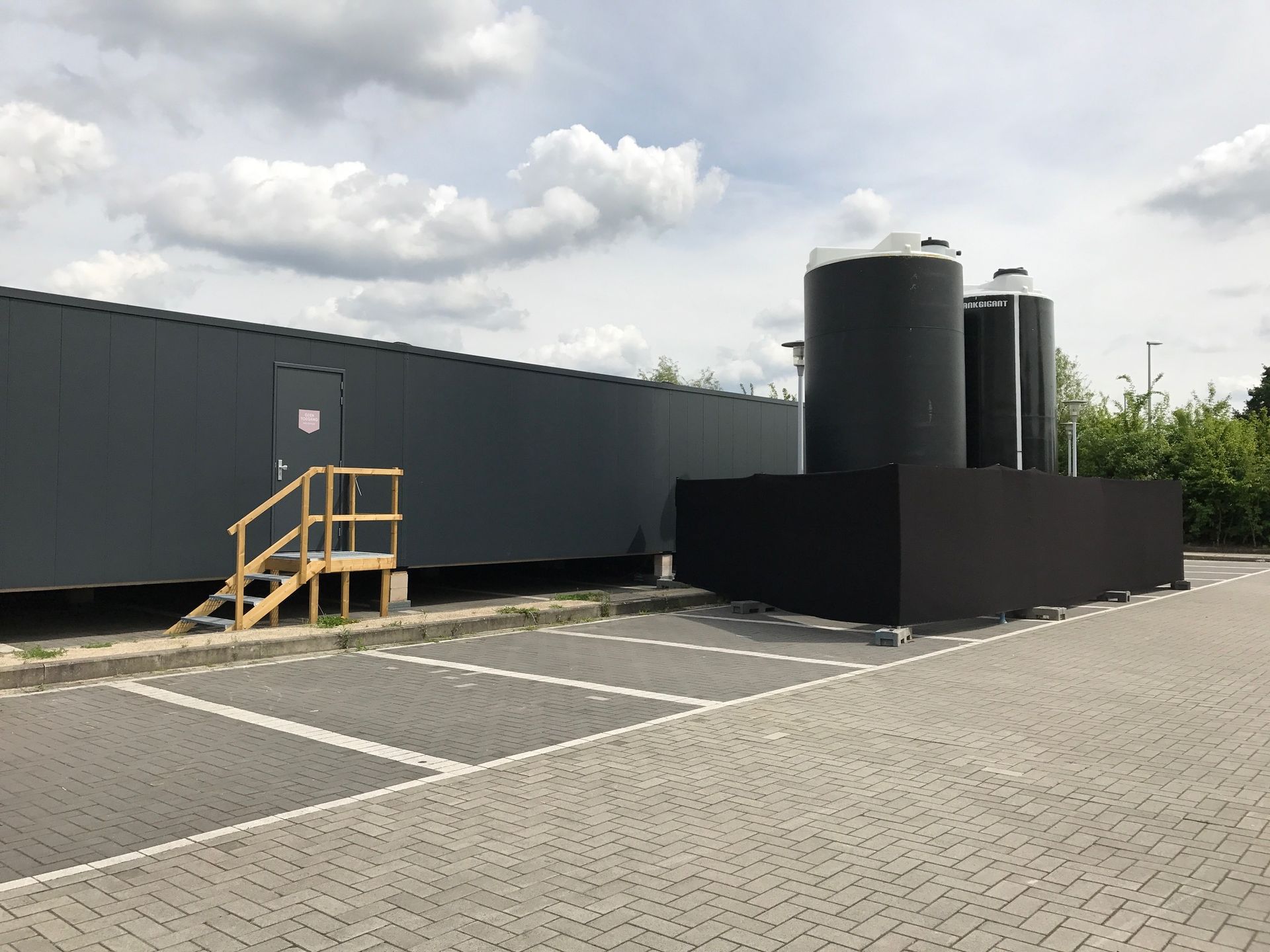 Polio: quinze volontaires enfermés pour tester un vaccin - RTBF Actus