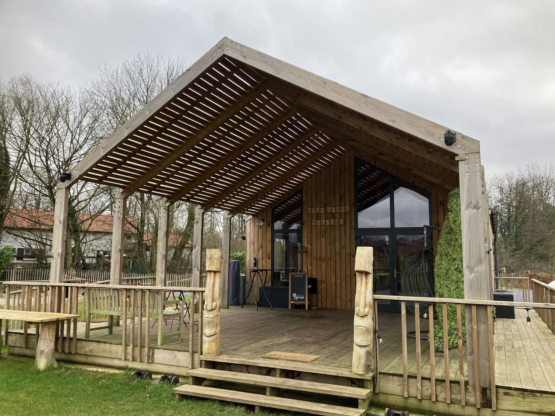 Écaussinnes, cité de l'Amour, de la pierre bleue et de l'art ! - RTBF Actus