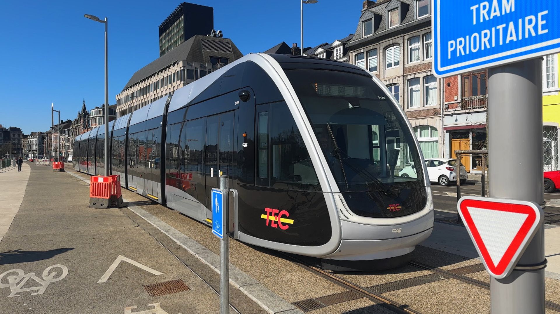 Mobilité, urbanisme, qualité de vie, bilan carbone : le tram, un ...
