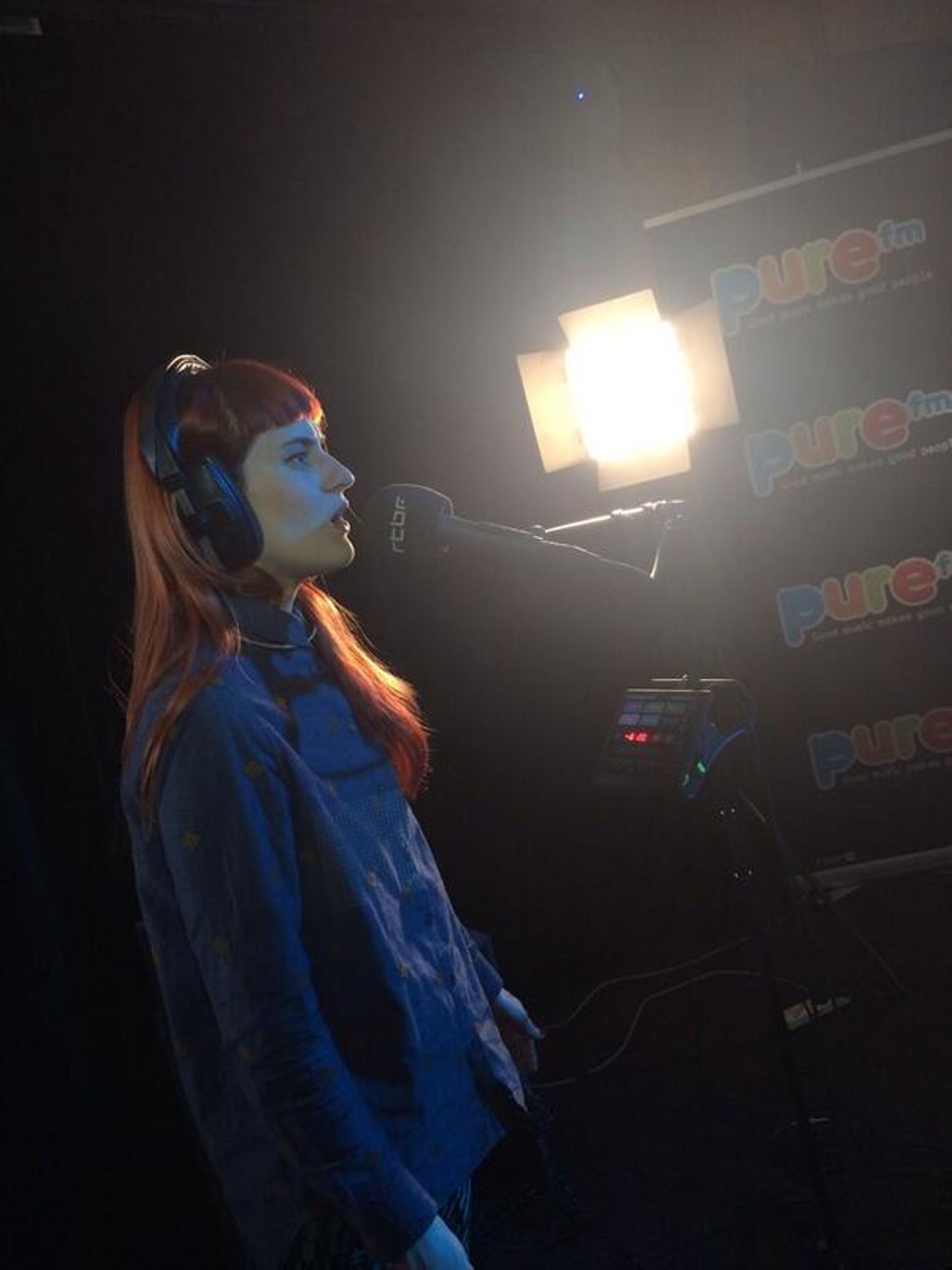 Exclu: regardez avant tout le monde le clip de Owlle - RTBF Actus