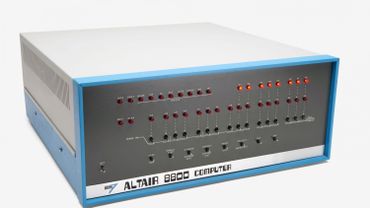 Altair 8800 : comment cet ordinateur méconnu de 1975 a-t-il mené à la création de Microsoft ...