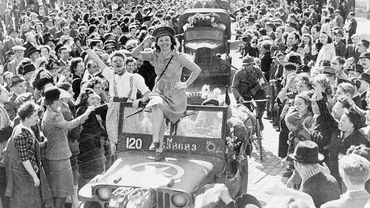 Opération 'Dragon rouge' : il y a 60 ans, les paras belges sautaient ...