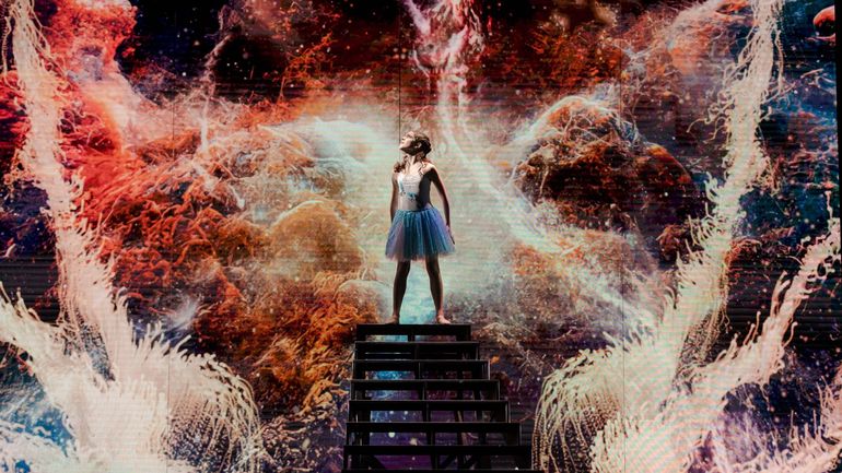 'Murmuration', un spectacle phénoménal de Sadeck Berrabah - RTBF Actus