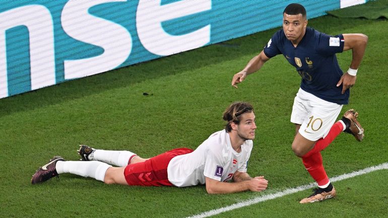 Kylian Mbappé, tout sourire et 'on fire', montre son meilleur visage ...