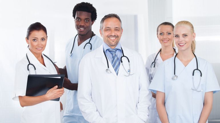 Le CHU Brugmann a 100 ans : un anniversaire en trente photos - RTBF Actus