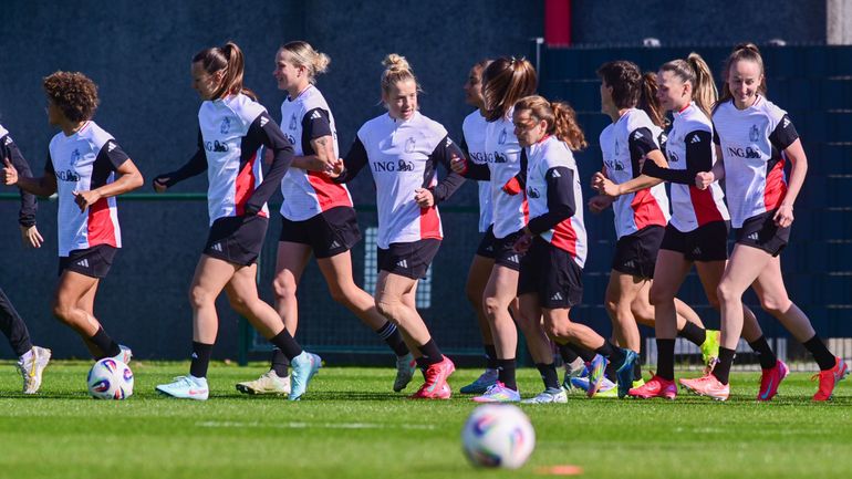 Red Flames : Tessa Wullaert inscrit un lob fantastique et continue à ...