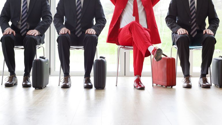 Les 4 dangers de l'individualisme expliqués par la philosophie - RTBF Actus