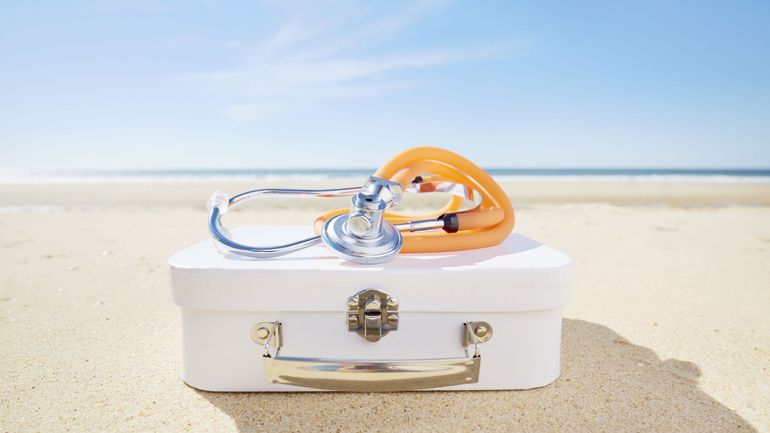 Le Scan : les somnifères sans ordonnance sont-ils efficaces et sans danger ? - RTBF Actus