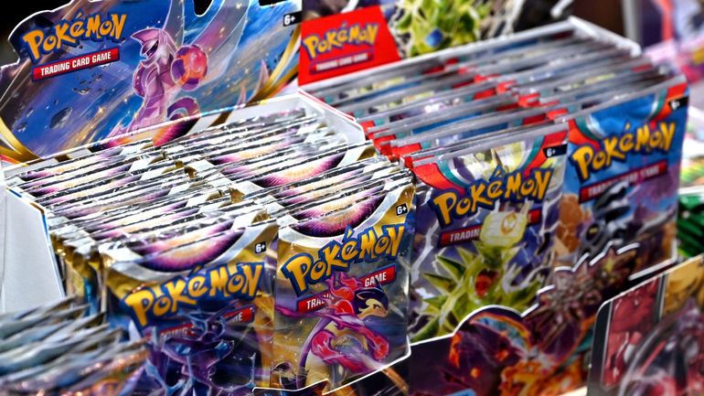Cartes Pokémon : un scanner permet de voir les cartes les plus rares ...