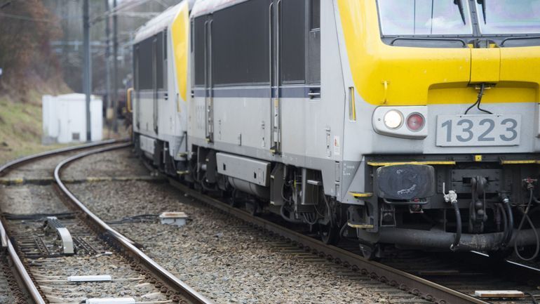 Le trafic des trains est interrompu entre Jette et Ternat - RTBF Actus Le trafic des trains est interrompu entre Jette et Ternat - RTBF Actus