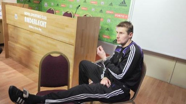 Zitka bientôt sur ses deux pieds - RTBF Actus