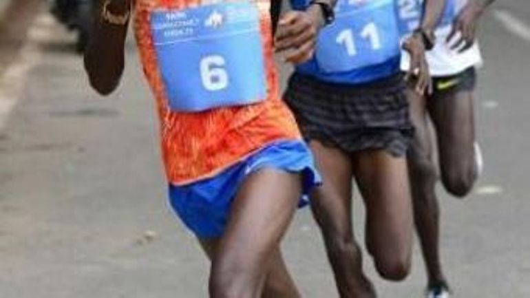 Un des lièvres du marathon record de Kipchoge suspendu - RTBF Actus
