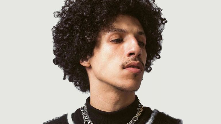 Confiné à Los Angeles, Rilès a enregistré un nouveau titre - RTBF Actus