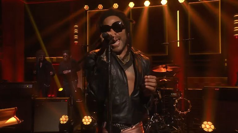 Ils deviennent quoi ? Leslie, la chanteuse française de RnB des années ...