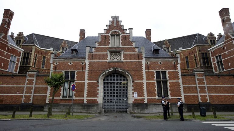 Prison de Forest : un quart des agents pénitentiaires absents, dit la ...