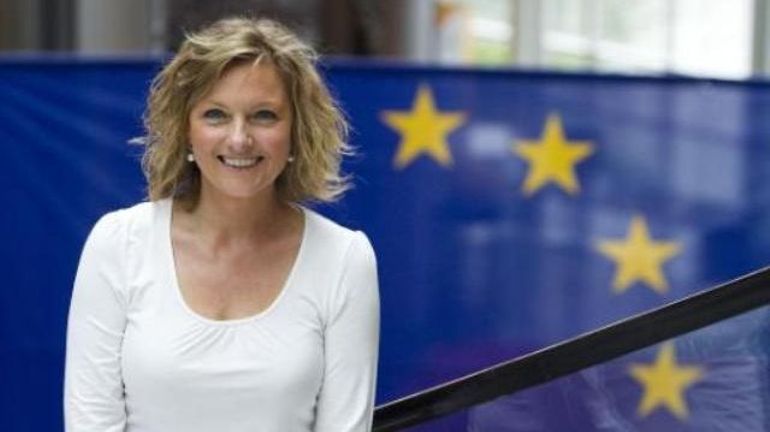 Anne Delvaux: 'La politique, je n'en ferai plus mon métier' - RTBF Actus