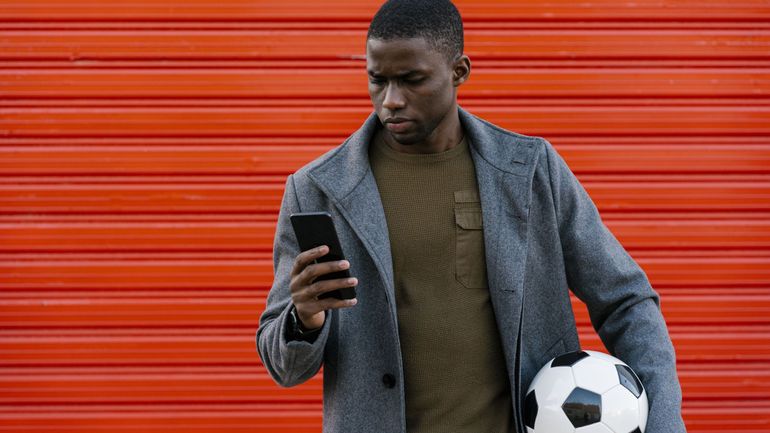 Shakiro a fui le Cameroun et milite pour que l'homosexualité et la ...