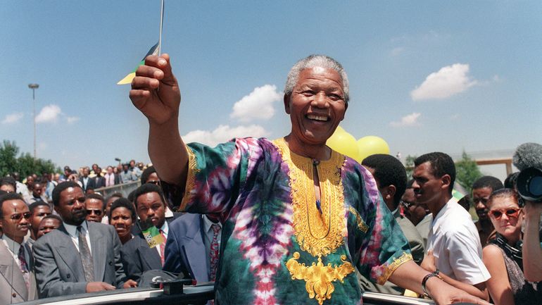 Il y a 30 ans, le militant anti-apartheid Nelson Mandela était élu ...