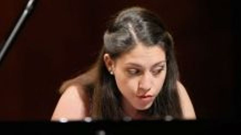 Beatrice Rana, piano: Bach-Schumann-Chopin - RTBF Actus
